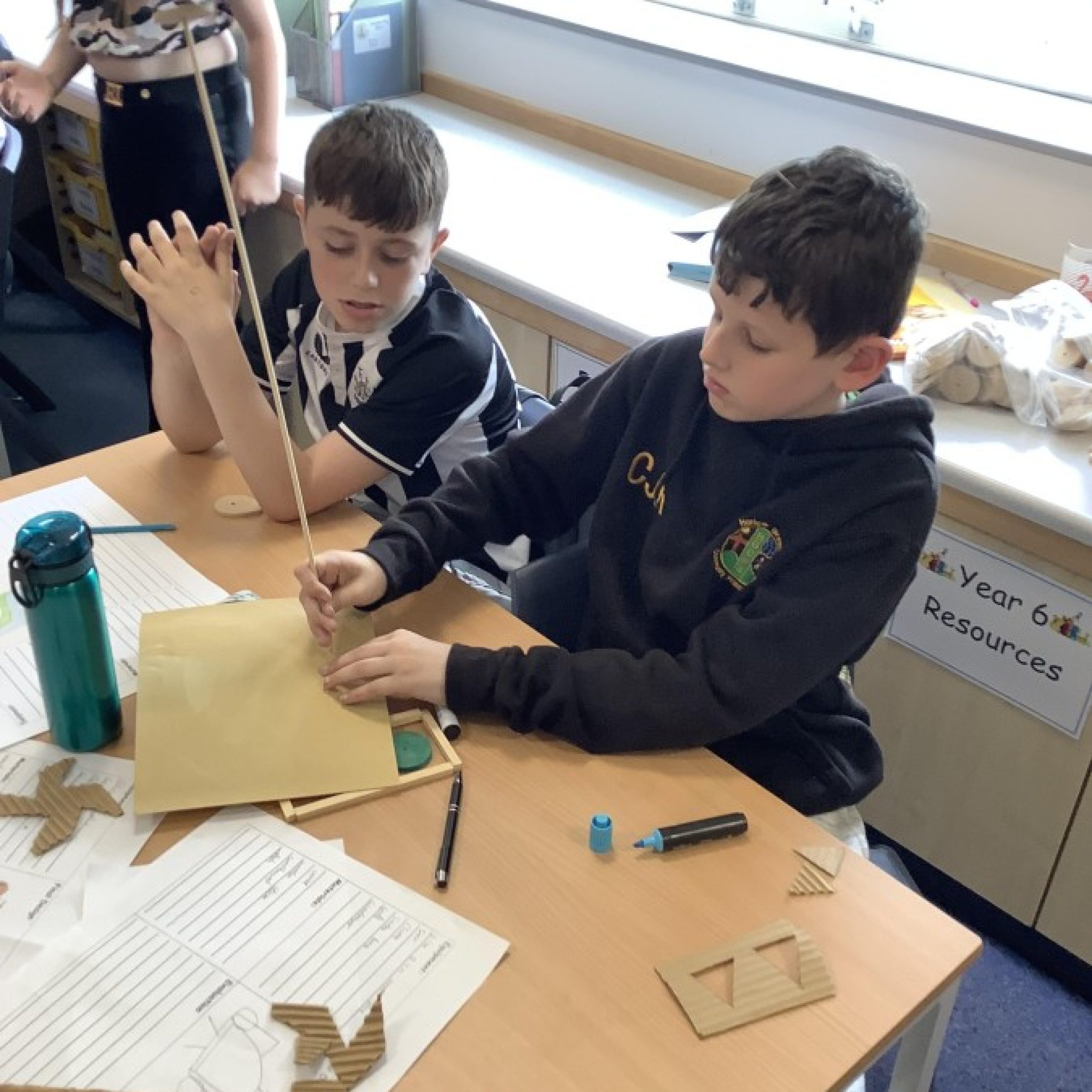 Racing Roman Chariots – Harlow Green Community Primary School